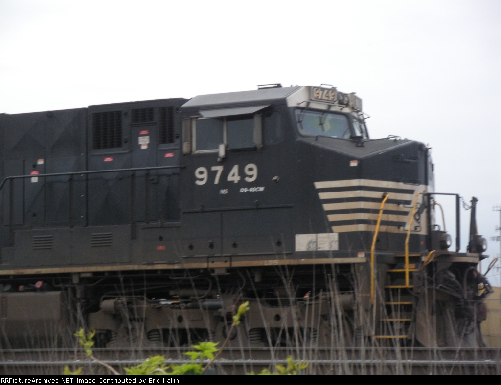 NS 9749